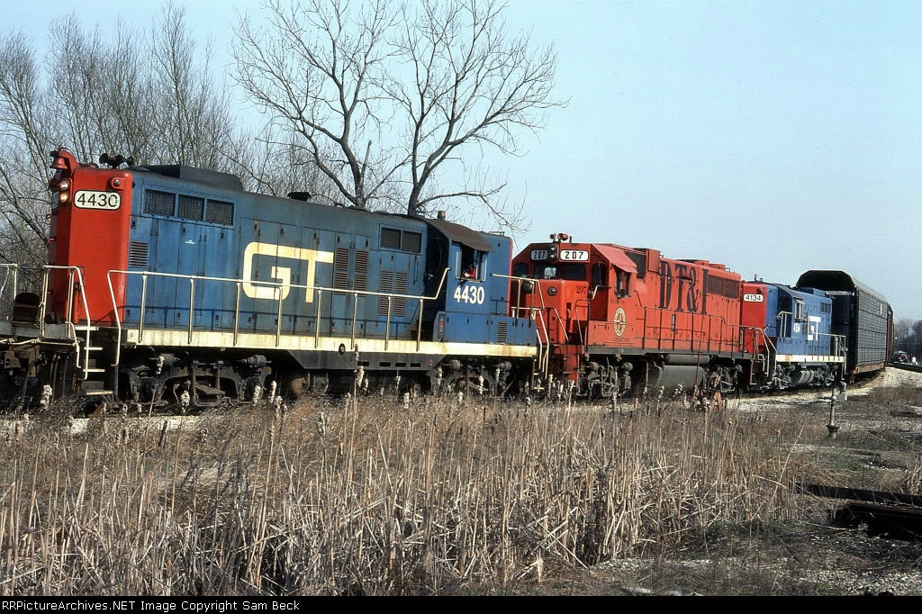 GTW 4430, DT&I 207, and GTW 4134